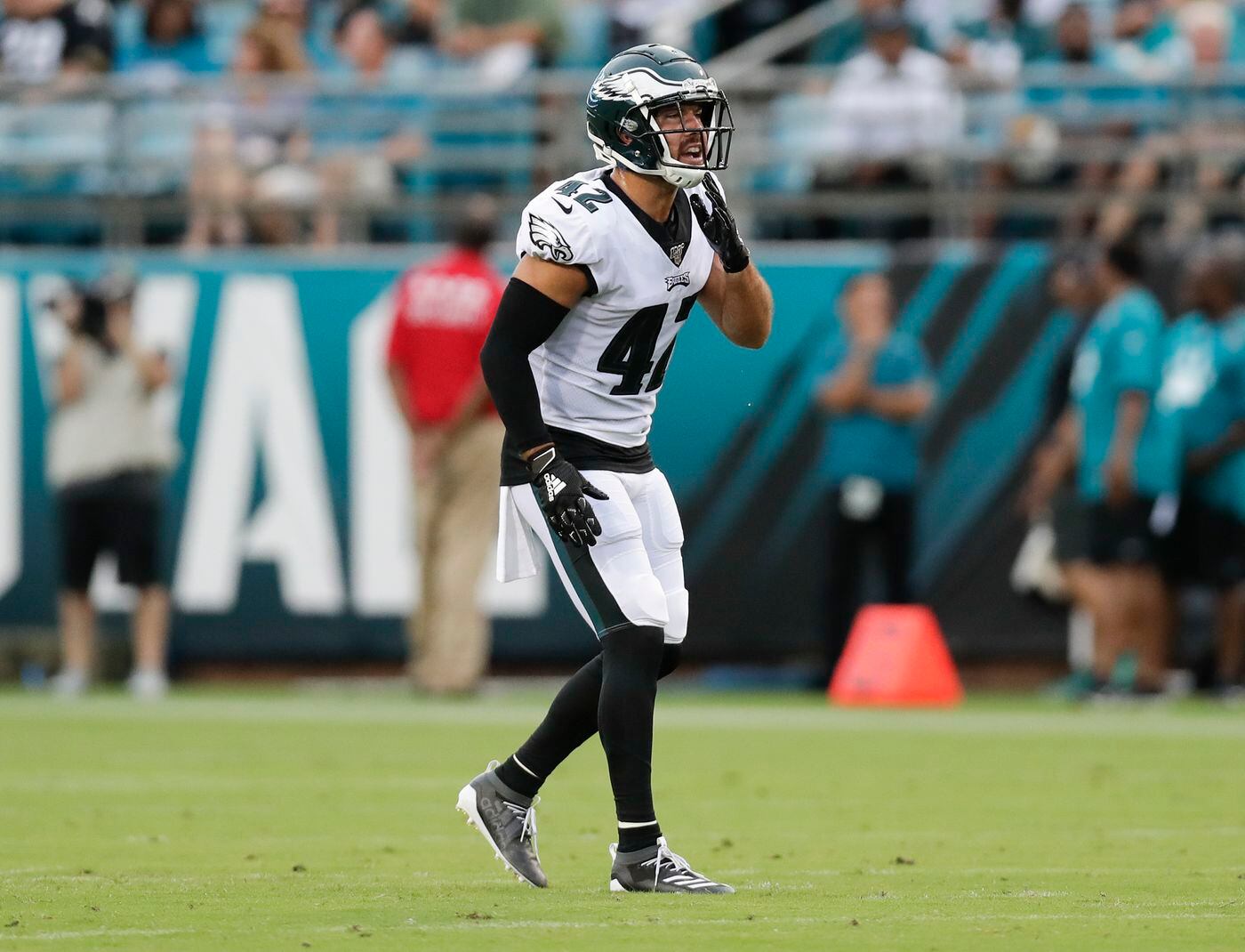 Vikings coach Mike Zimmer thinks the Eagles’ Andrew Sendejo is talking ...