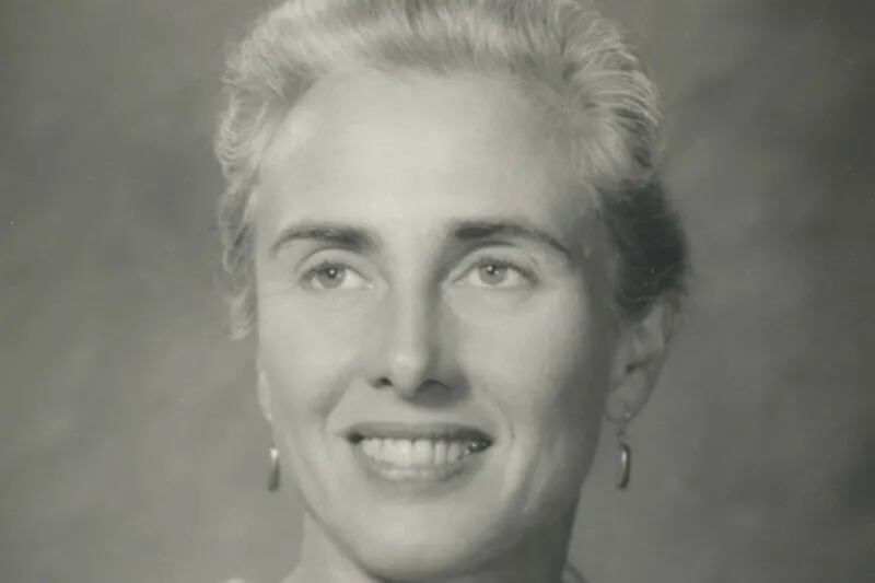 Elizabeth R. Bodine, 96, English teacher and world traveler