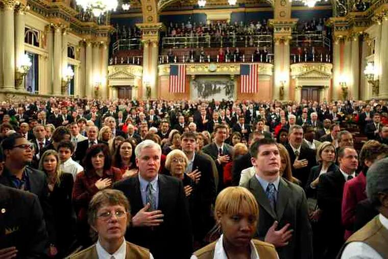 State legislators sworn in
