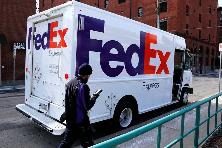 FedEx to deliver 7 days a week to satisfy online shoppers