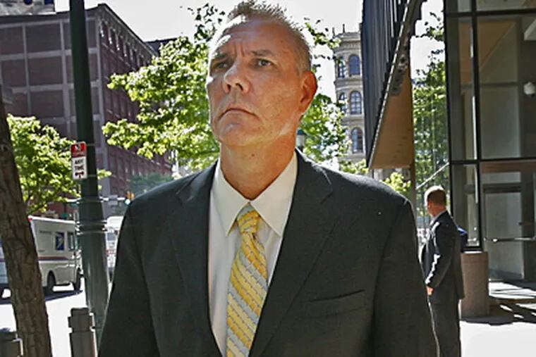 Computer technician denounces Fumo at sentencing