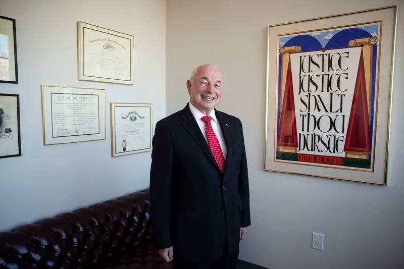 ‘Pay was bad, hours weren’t terrific, computers broke down,’ and ...