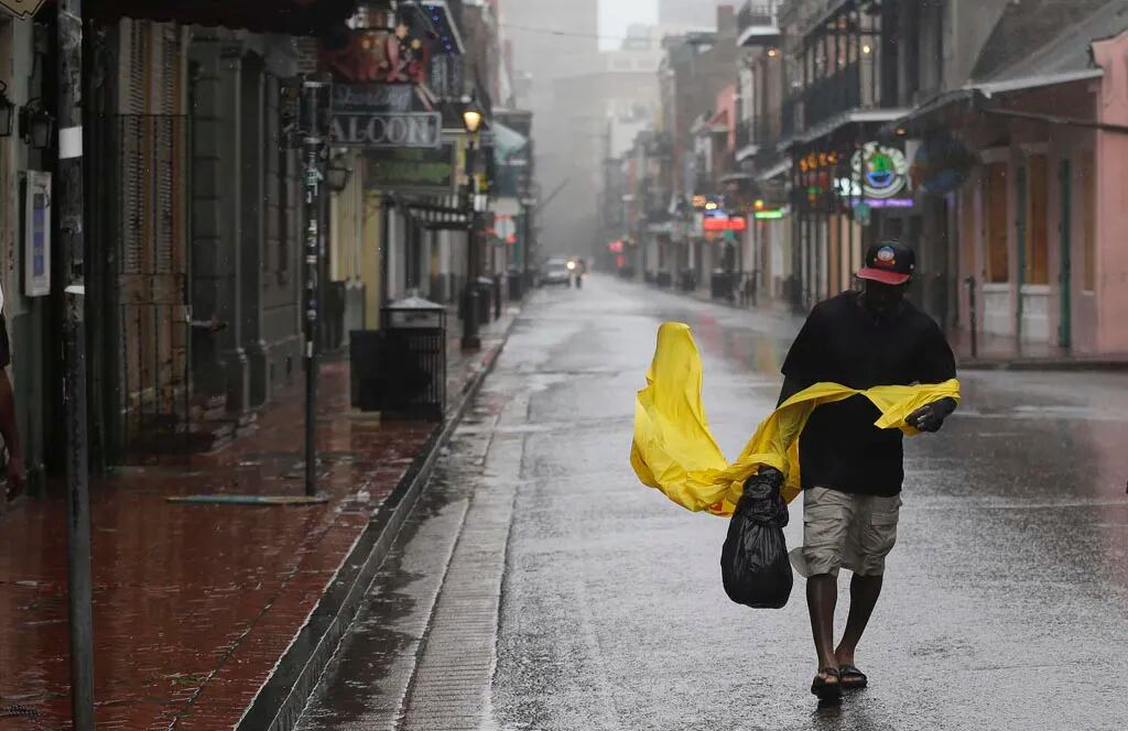 Hurricane Isaac Hits Dominican Republic